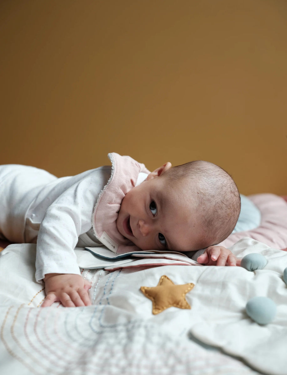 Buy Fabelab Organic Cotton Ruffle Bib in Olive Online in UAE – The Kids ...